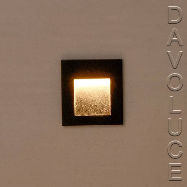 Vencha 5505085-12v-BK Stan 12v LED Step Light Black